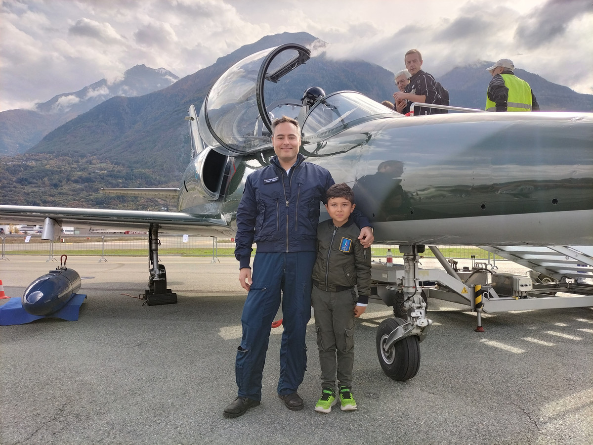 Con Jet Fighter Training il volo non ha più segreti all'Aeroclub del ...