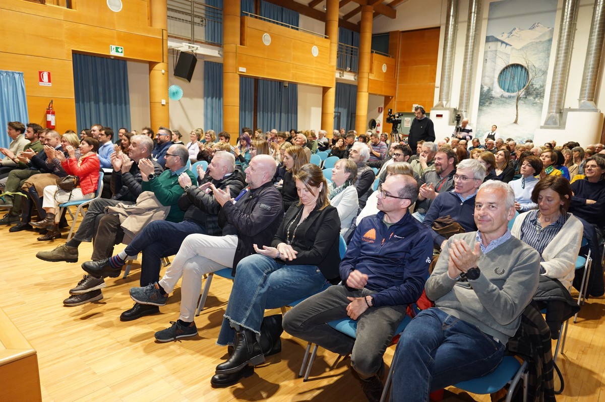 Presentato alla popolazione il progetto PNRR 'Agile Arvier' - La Prima ...