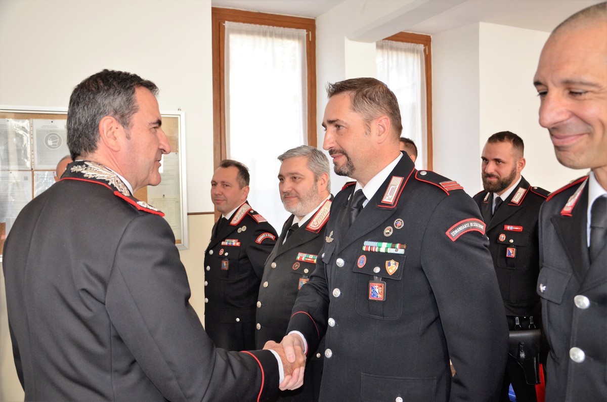 Il Generale di Brigata Di Stasio in visita ai carabinieri della Valle d ...