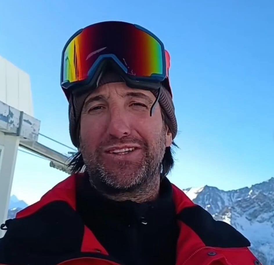 Il maestro di snowboard votornen Christian Herin muore in un incidente ...