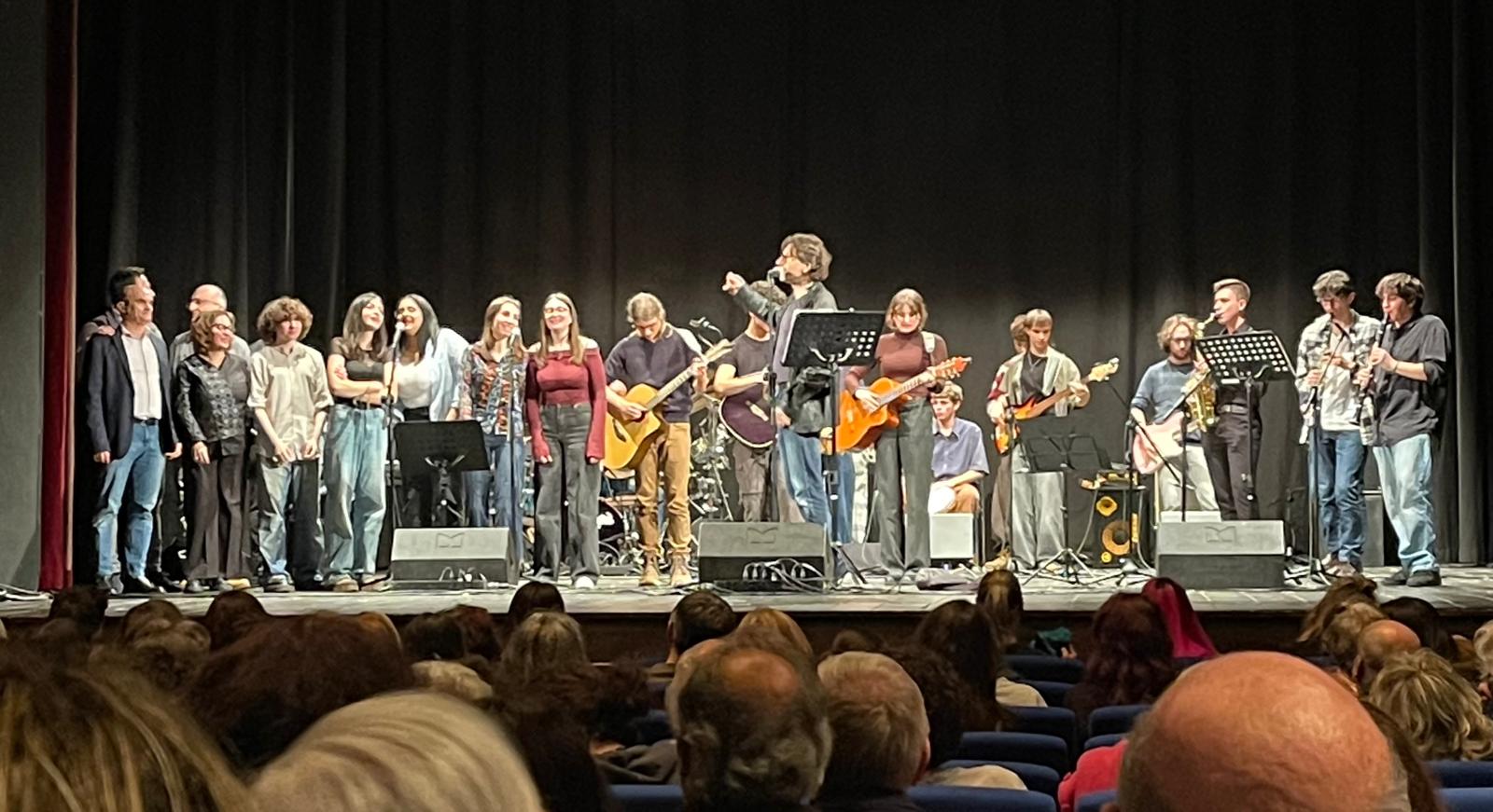 476 emozionati 'sì' alla Preghiera Punk per la Pace di Davide Mancini ...